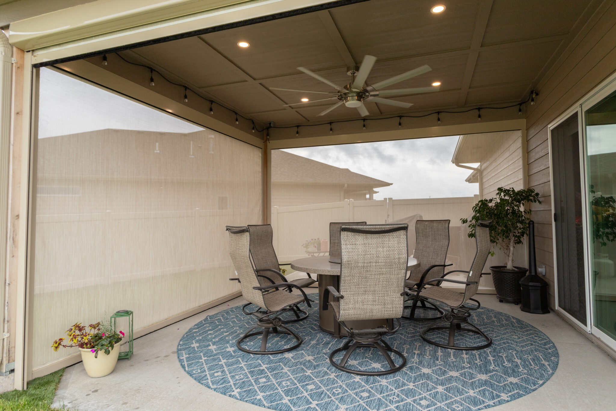 Motorized Screens Elevate a Covered Patio in Sioux Falls - Innov8 Outdoors