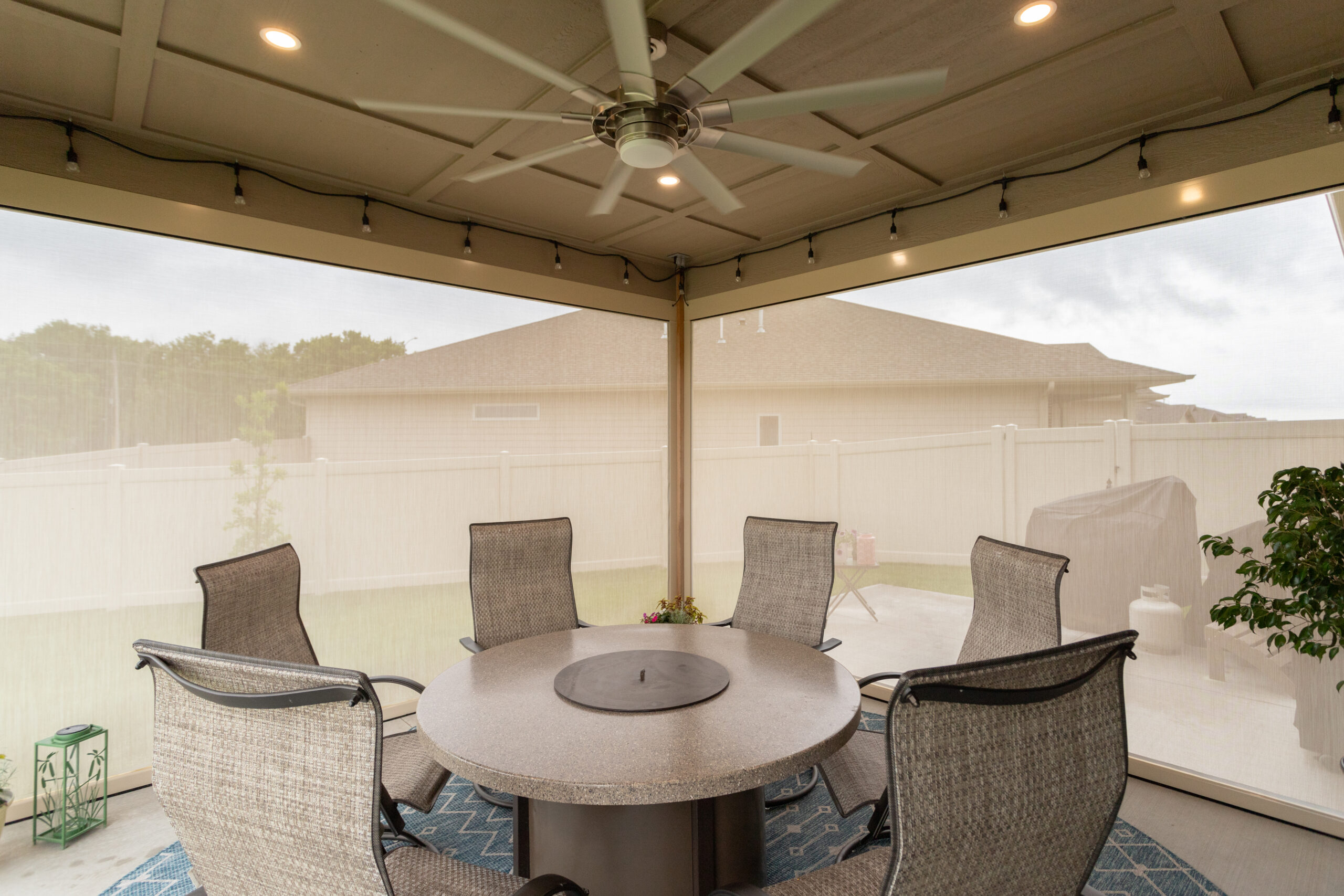 Motorized Screens Elevate a Covered Patio in Sioux Falls - Innov8 Outdoors